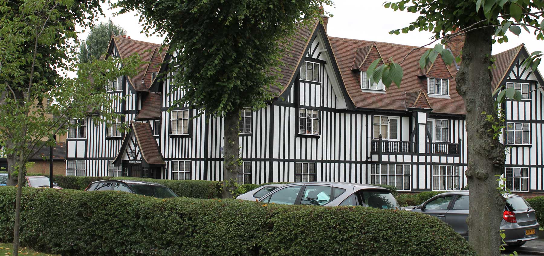 Welcome to the Hanger Hill Garden Estate Limited , which owns the ...
